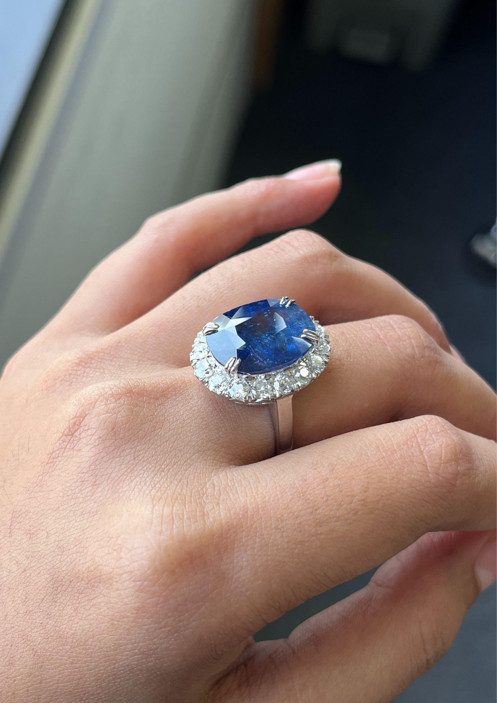 Massive 13.32ct Royal Blue Sapphire and OMC Diamonds Ring in 18K White Gold For Sale at 1stDibs