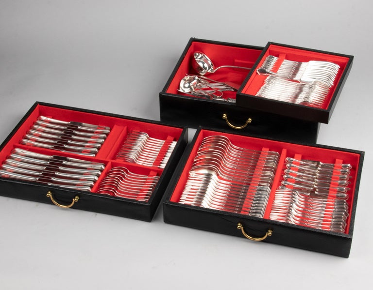 136-Piece Set of Silver Plated Flatware in Canteen made by Wellner For ...