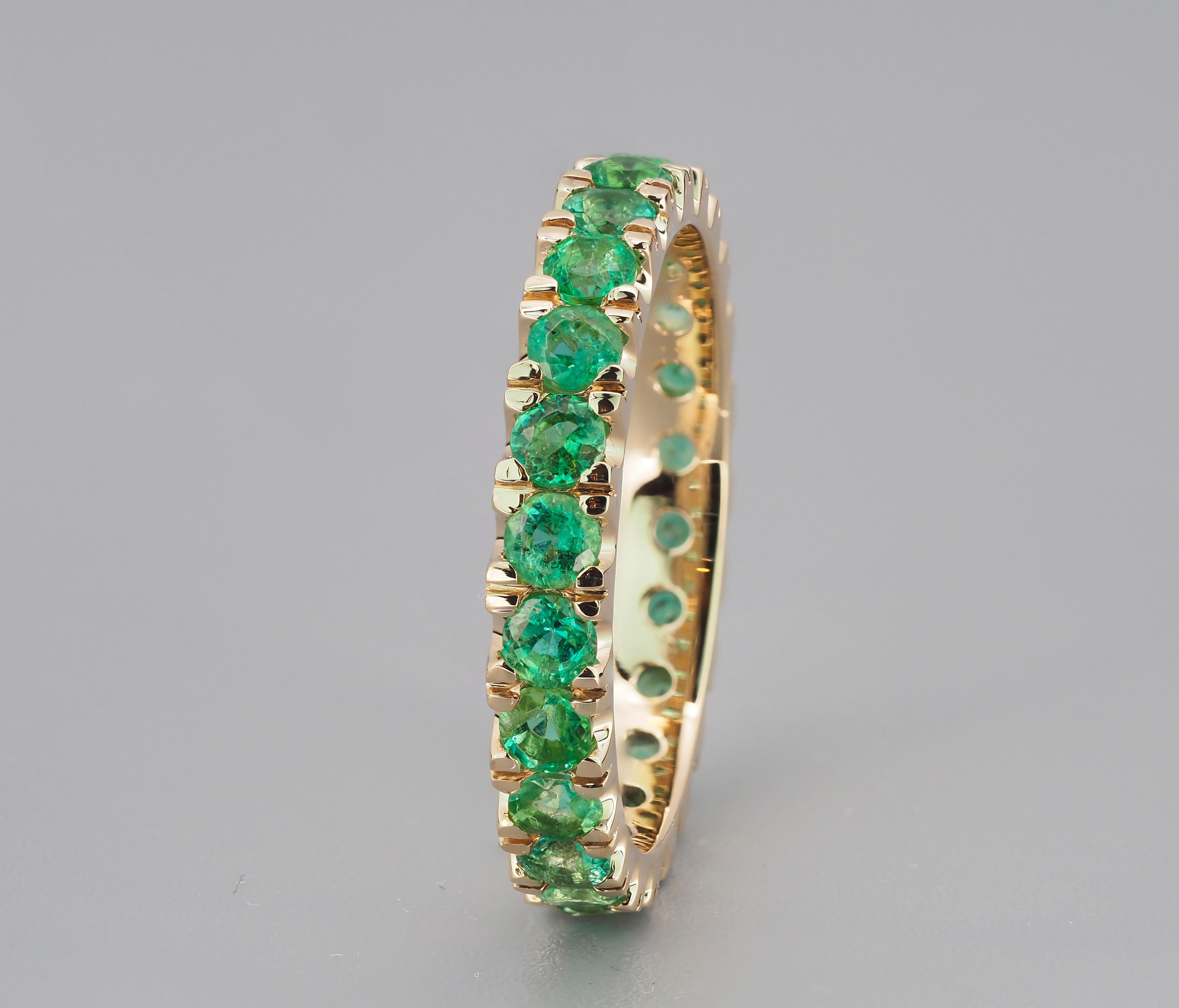 Customizable Emerald eternity ring in 14k gold. Stackable Emerald Ring ...