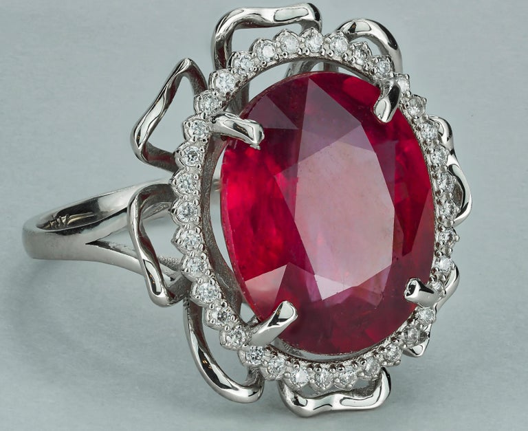 14 Karat Gold Ring with Ruby and Diamonds, July Birthstone Ruby Ring For Sale at 1stDibs