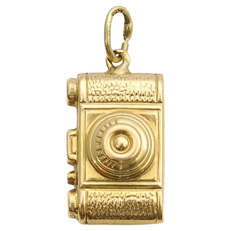 14 Karat Gold Vintage Camera Charm Pendant at 1stDibs