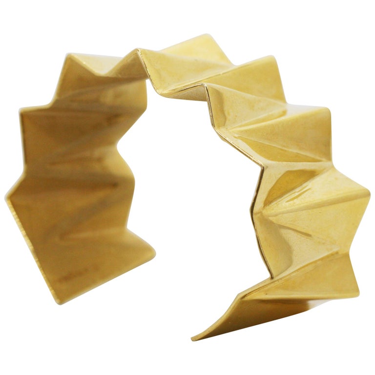 14 Karat Gold Wide Folded Triangles Cuff For Sale at 1stDibs