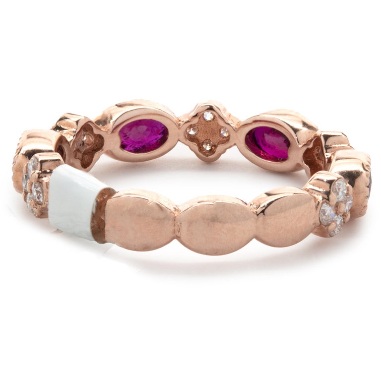 14 Karat Rose Gold Diamond and Ruby Star Band For Sale at 1stDibs