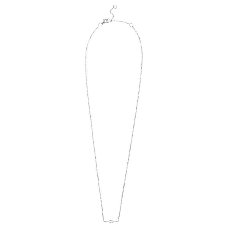 14 Karat White Gold 0.82 Carat Round and Baguette Diamond Bar Chain ...