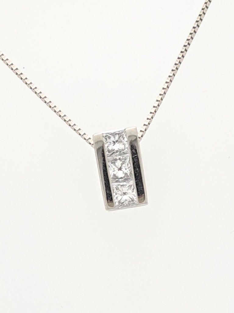 14 Karat White Gold 1 Carat Princess Cut Diamond Pendant Necklace For ...