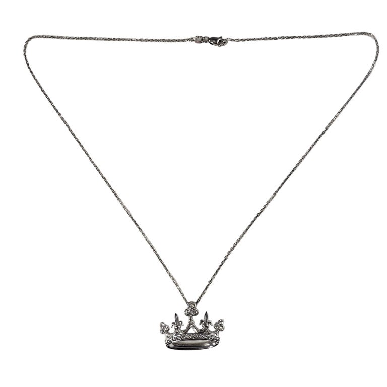 14 Karat White Gold and Diamond Crown Pendant Necklace For Sale at 1stDibs
