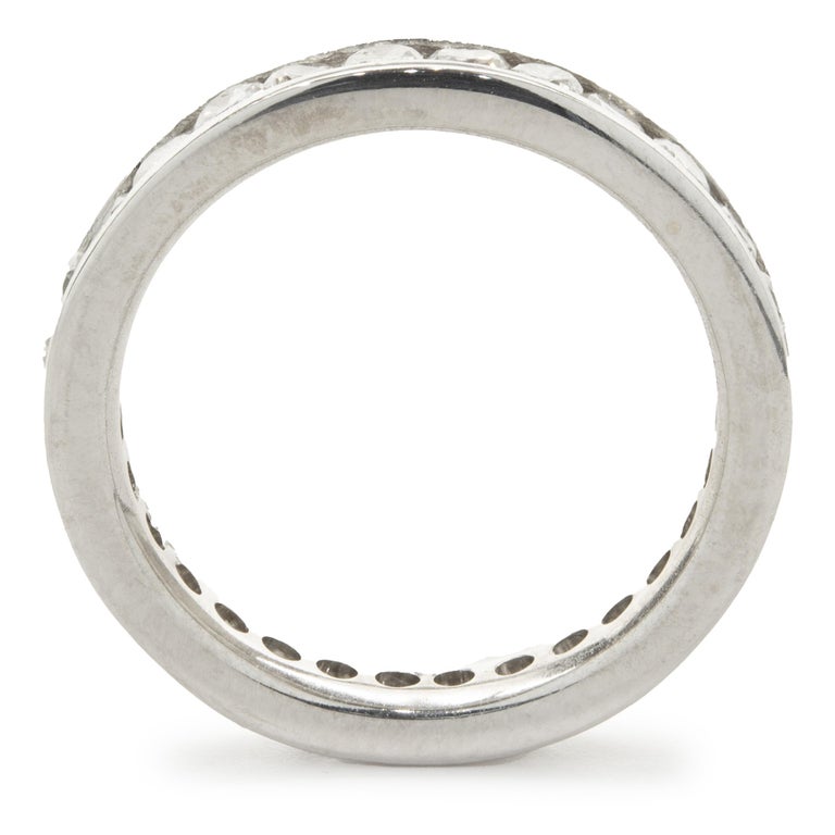 14 Karat White Gold Channel Set Diamond Toe Ring For Sale at 1stDibs