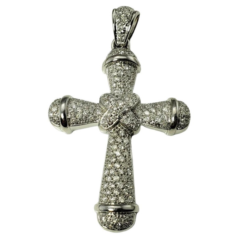 14 Karat White Gold Diamond Cross Pendant For Sale at 1stDibs