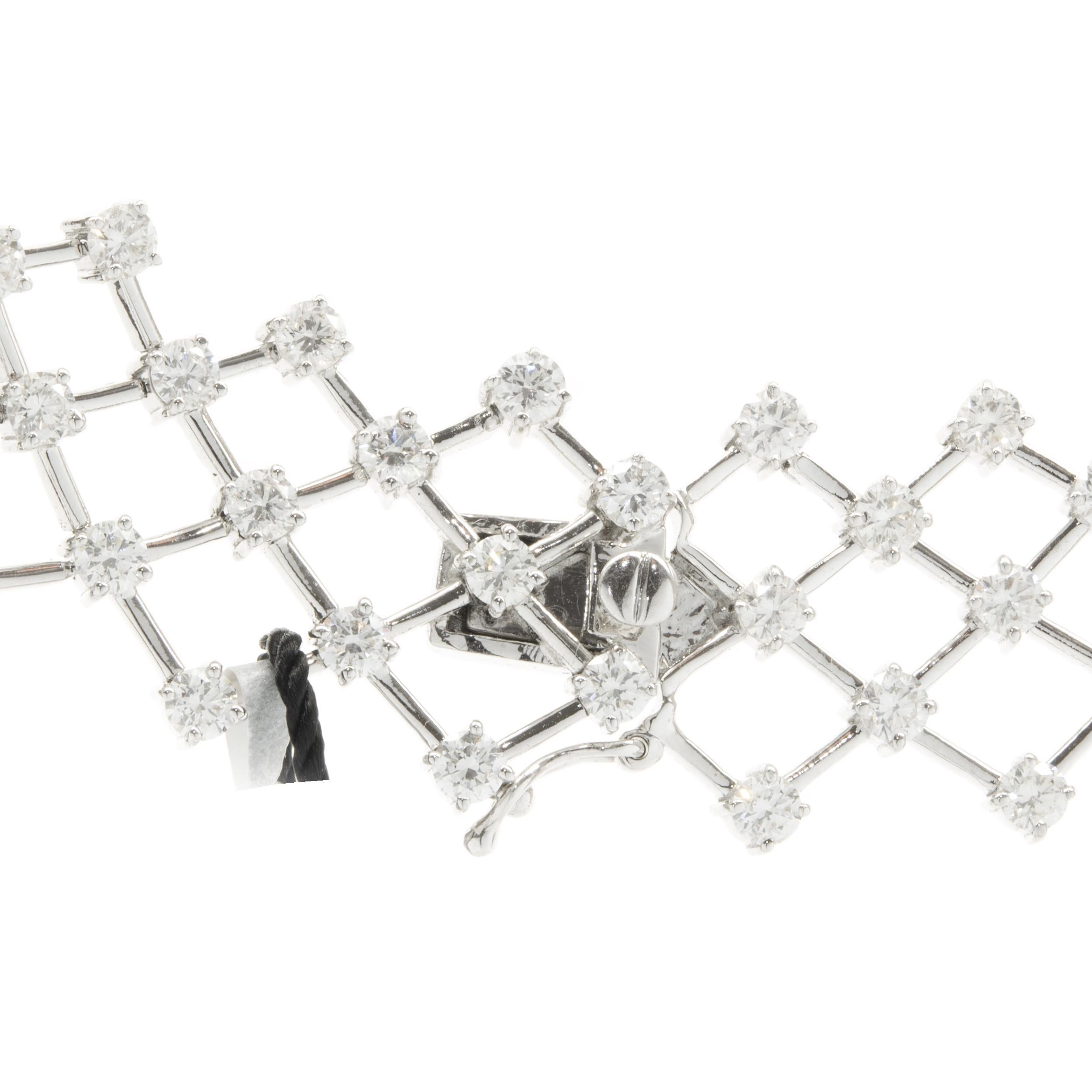 14 Karat White Gold Diamond Grid Collar Necklace For Sale at 1stDibs