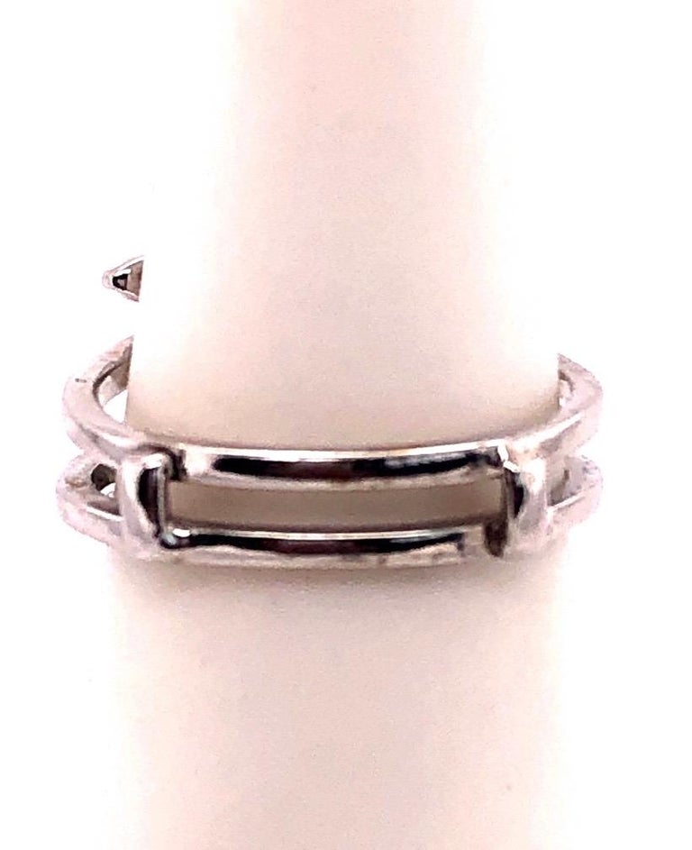 14 Karat White Gold Interlocking Engagement Ring Guard For Sale at 1stDibs