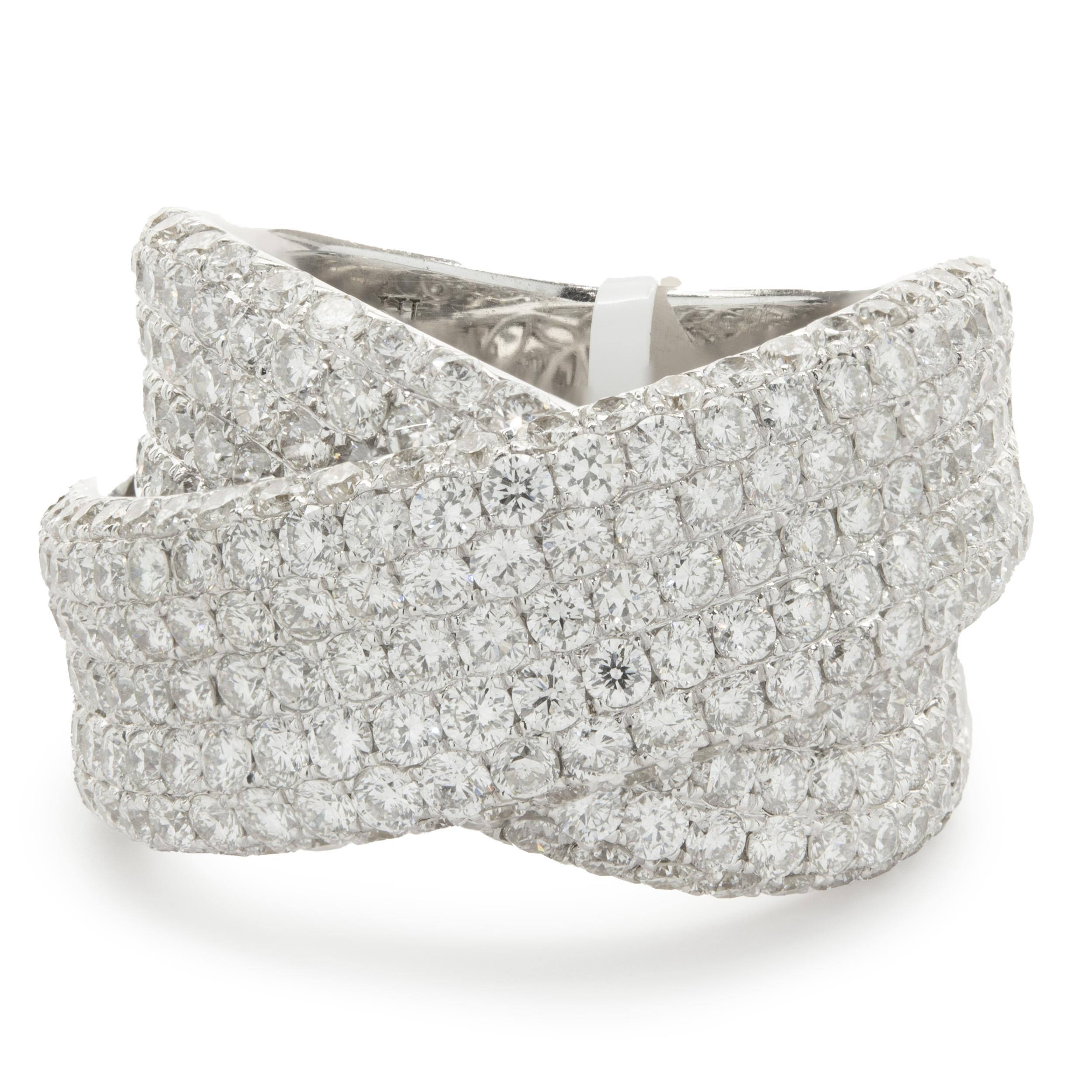 14 Karat Rose Gold Diamond Pave Link Ring For Sale at 1stDibs