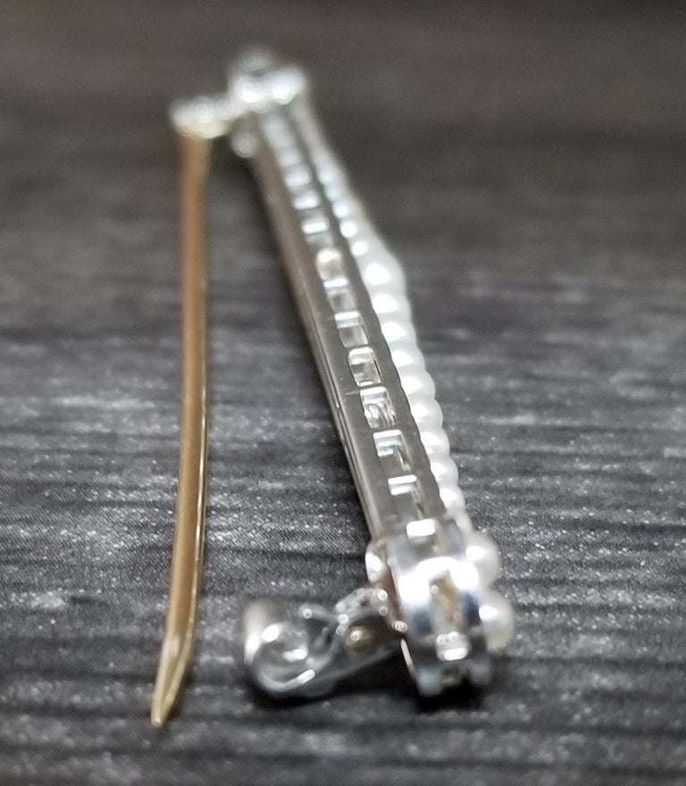 14 Karat White Gold Sea Pearl Pin For Sale at 1stDibs