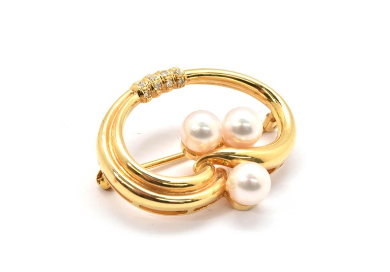 14 Karat Yellow Gold 0.12 Carat Round Diamond and Freshwater Pearl Pin ...