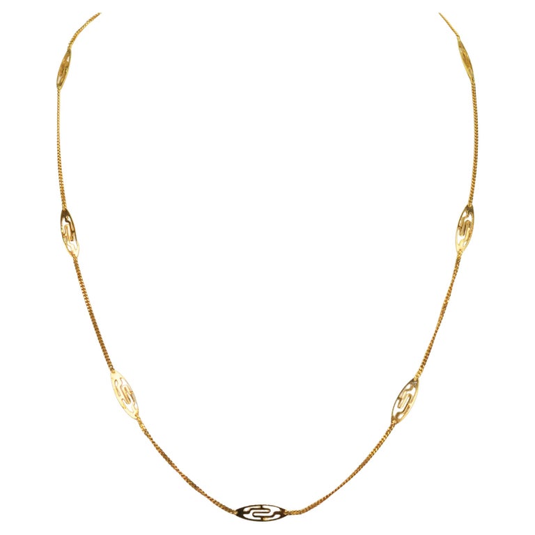 14 Karat Yellow Gold Filigree Station Chain Necklace For Sale at 1stDibs