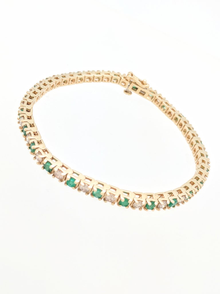 14 Karat Yellow Gold 3 8 Carat Diamond Emerald Tennis Bracelet At