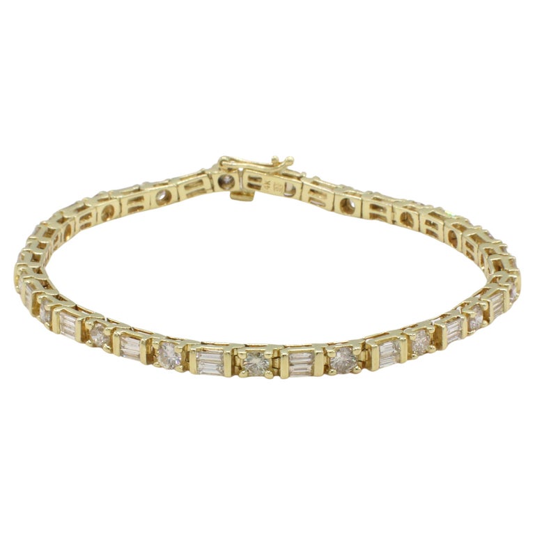 14 Karat Yellow Gold 6 Carat Baguette and Round Diamond Tennis Line Bracelet For Sale at 1stDibs