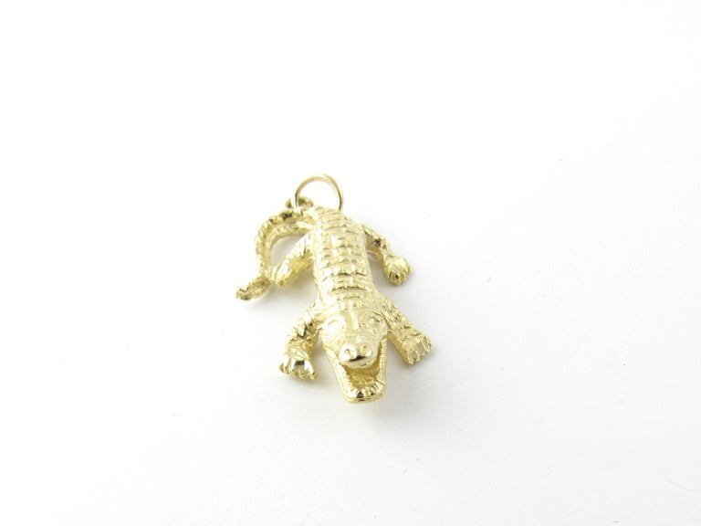 14 Karat Yellow Gold Alligator Pendant For Sale at 1stDibs