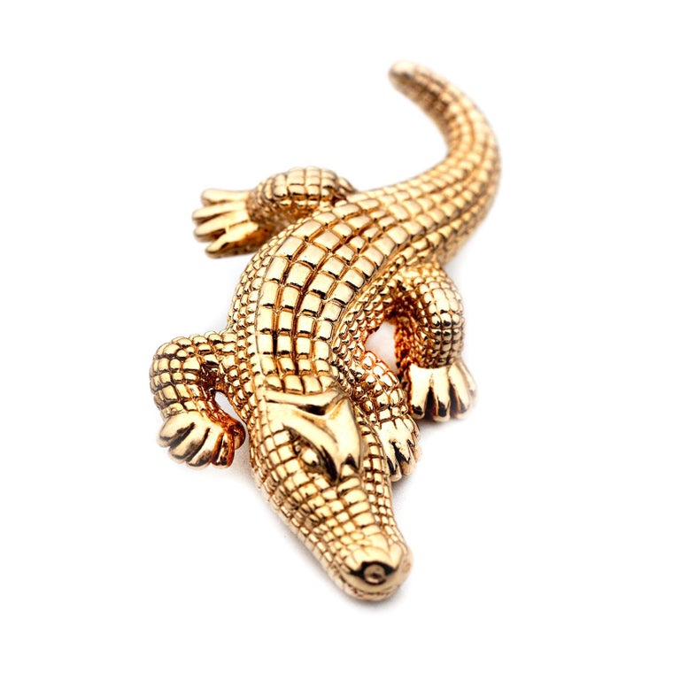 14 Karat Yellow Gold Alligator Pin at 1stDibs