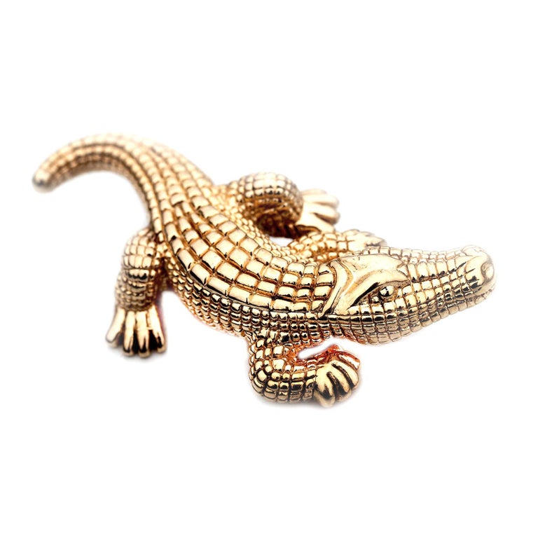 14 Karat Yellow Gold Alligator Pin at 1stDibs