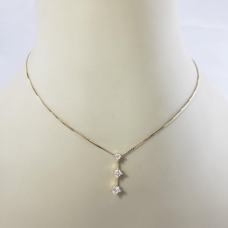 14 Karat Yellow Gold and Diamond Pendant Necklace For Sale at 1stDibs