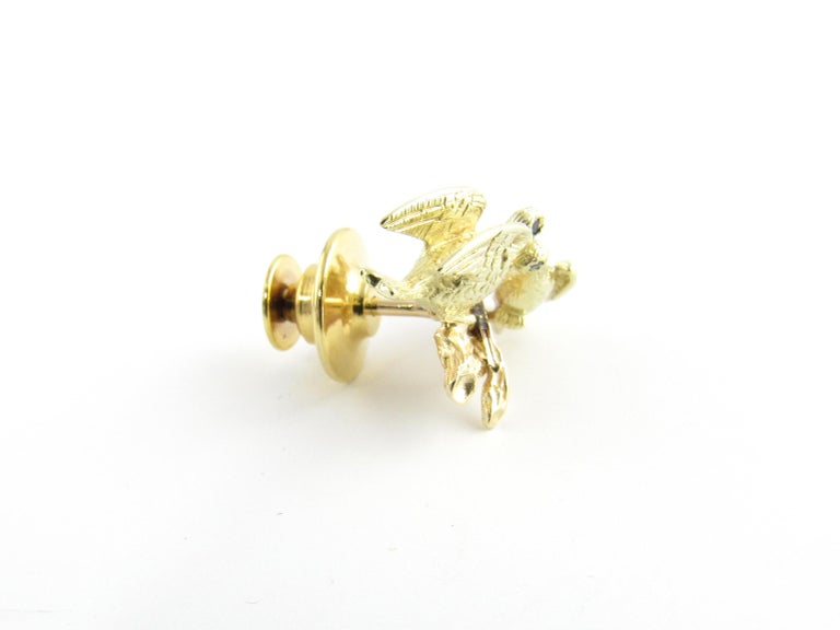 14 Karat Yellow Gold and Sapphire Morning Doves Brooch/Pin For Sale at ...