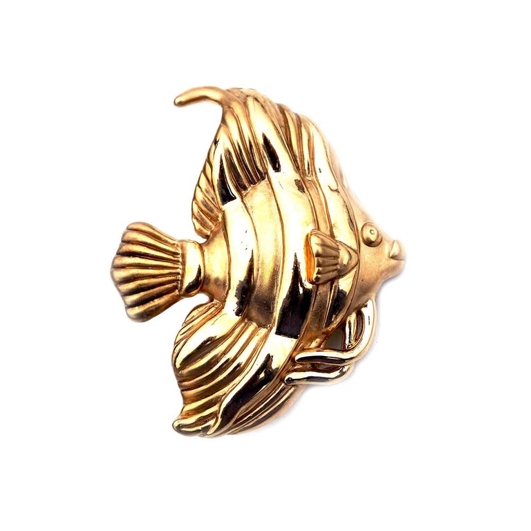 14 Karat Yellow Gold Angel Fish Pin at 1stDibs
