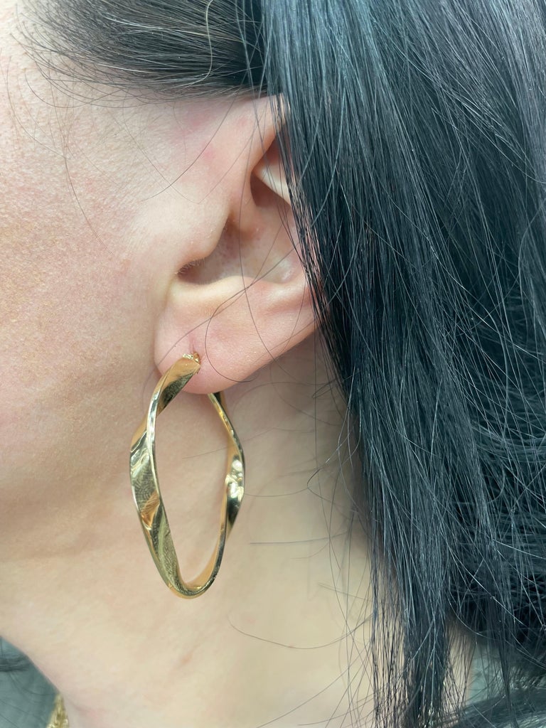 14 Karat Yellow Gold Big Wave Hoop Earrings 3 Grams Made in Italy For Sale at 1stDibs