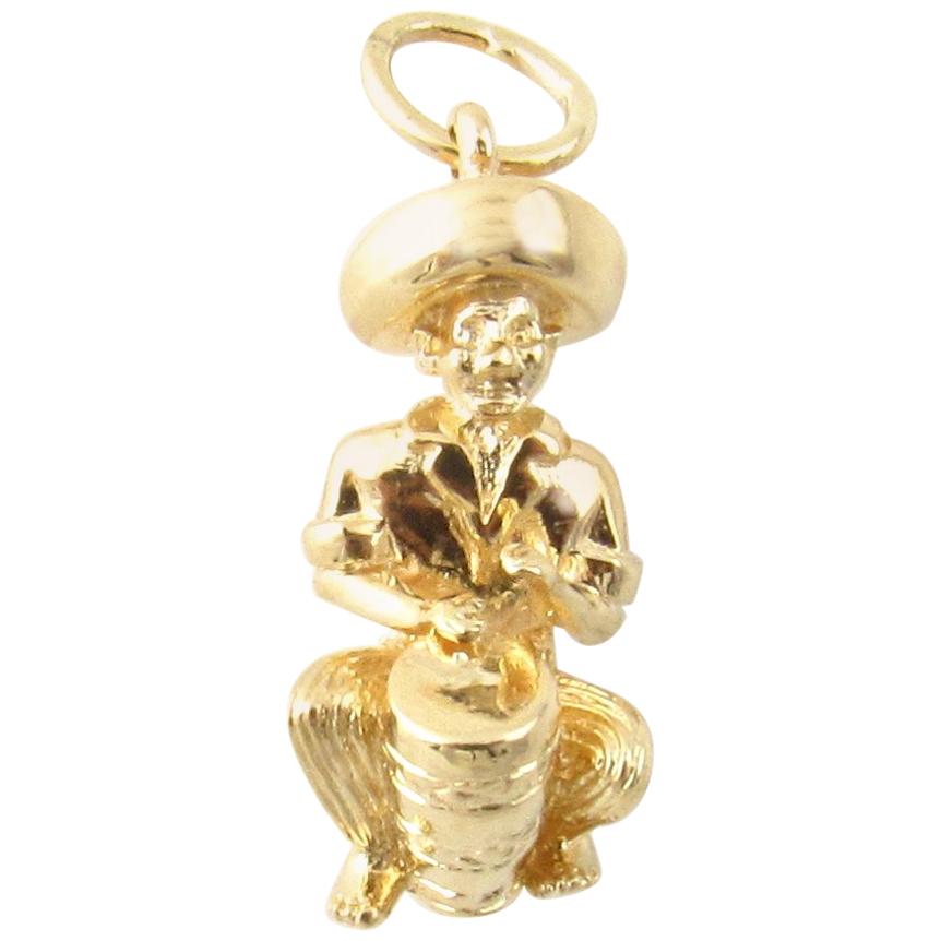 14 Karat Yellow Gold Bongo Drum Player Charm For Sale at 1stDibs