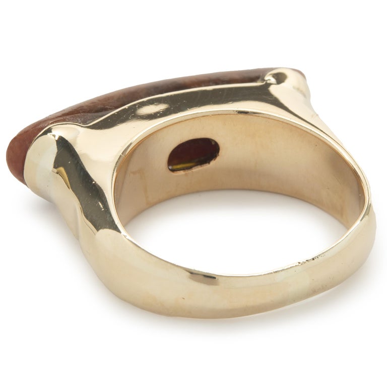 14 Karat Yellow Gold Brown Jade Ring For Sale at 1stDibs