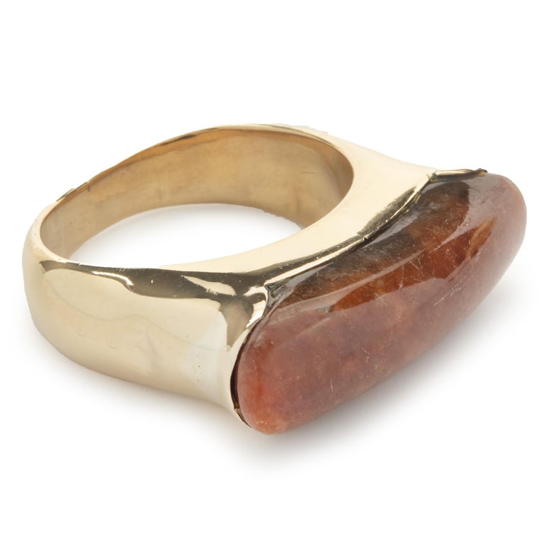 14 Karat Yellow Gold Brown Jade Ring For Sale at 1stDibs
