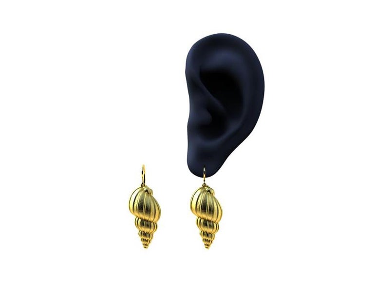 14 Karat Yellow Gold Bulbous Shell Earrings For Sale at 1stDibs