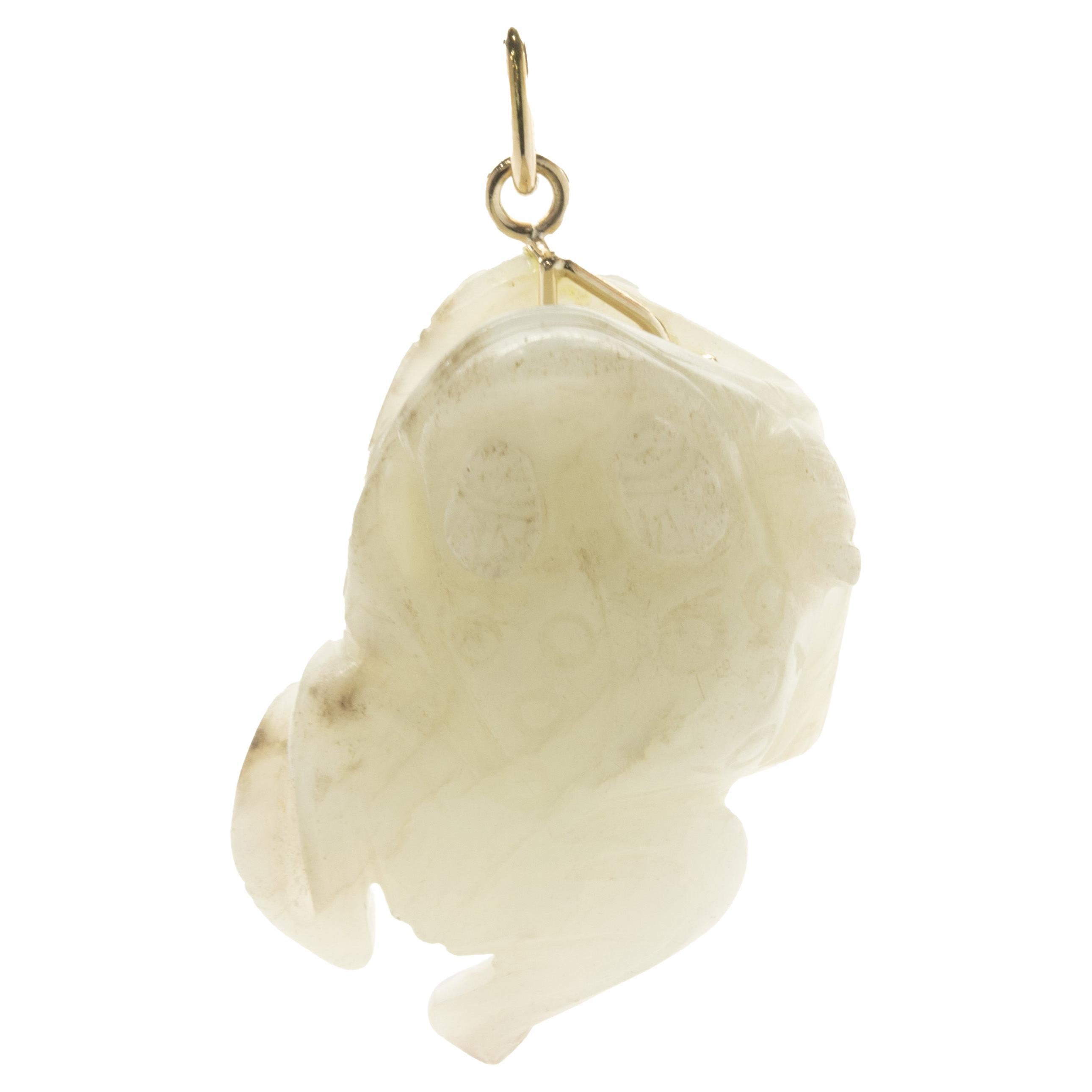 14 Karat Yellow Gold Carved Jade Pendant For Sale at 1stDibs
