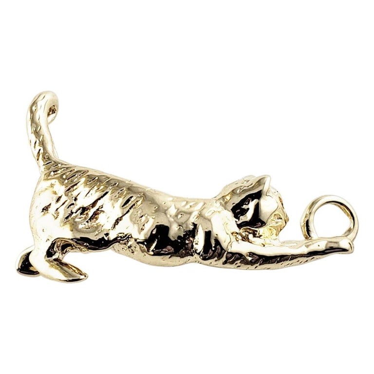 14 Karat Yellow Gold Cat Charm at 1stDibs