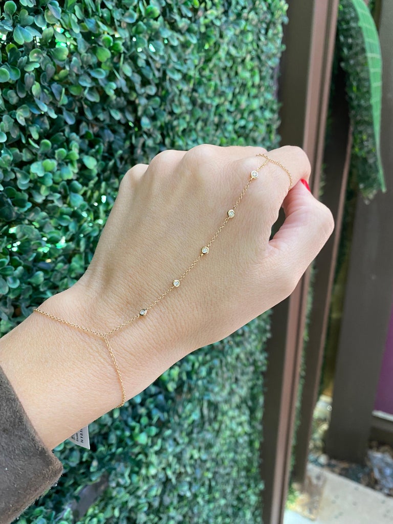 14 Karat Yellow Gold Diamond Hand Bracelet For Sale at 1stDibs