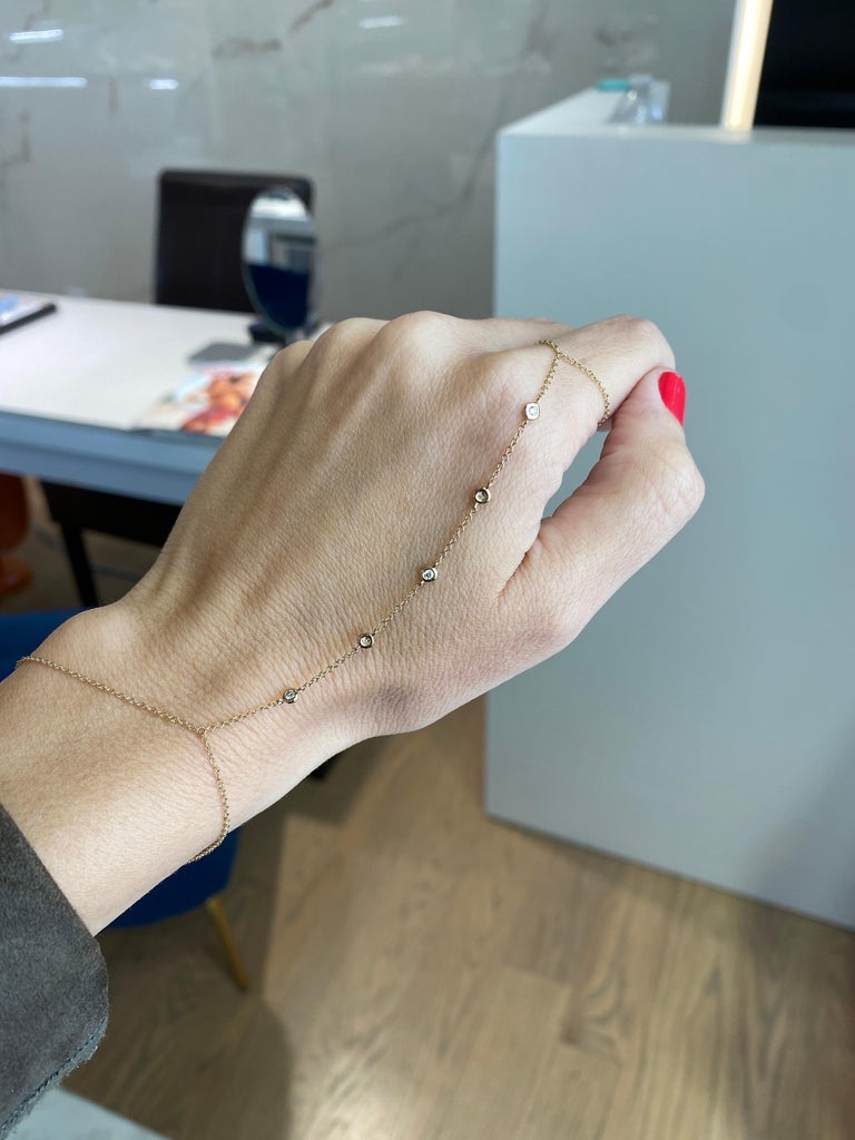 14 Karat Yellow Gold Diamond Hand Bracelet For Sale at 1stDibs