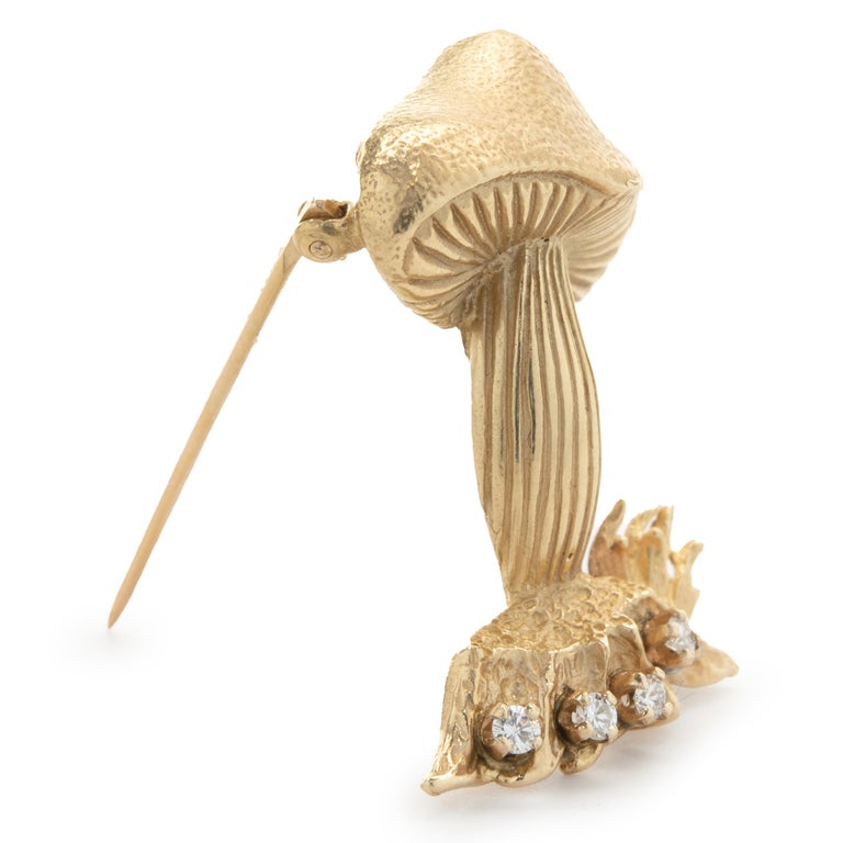 14 Karat Yellow Gold Diamond Mushroom Pin For Sale at 1stDibs