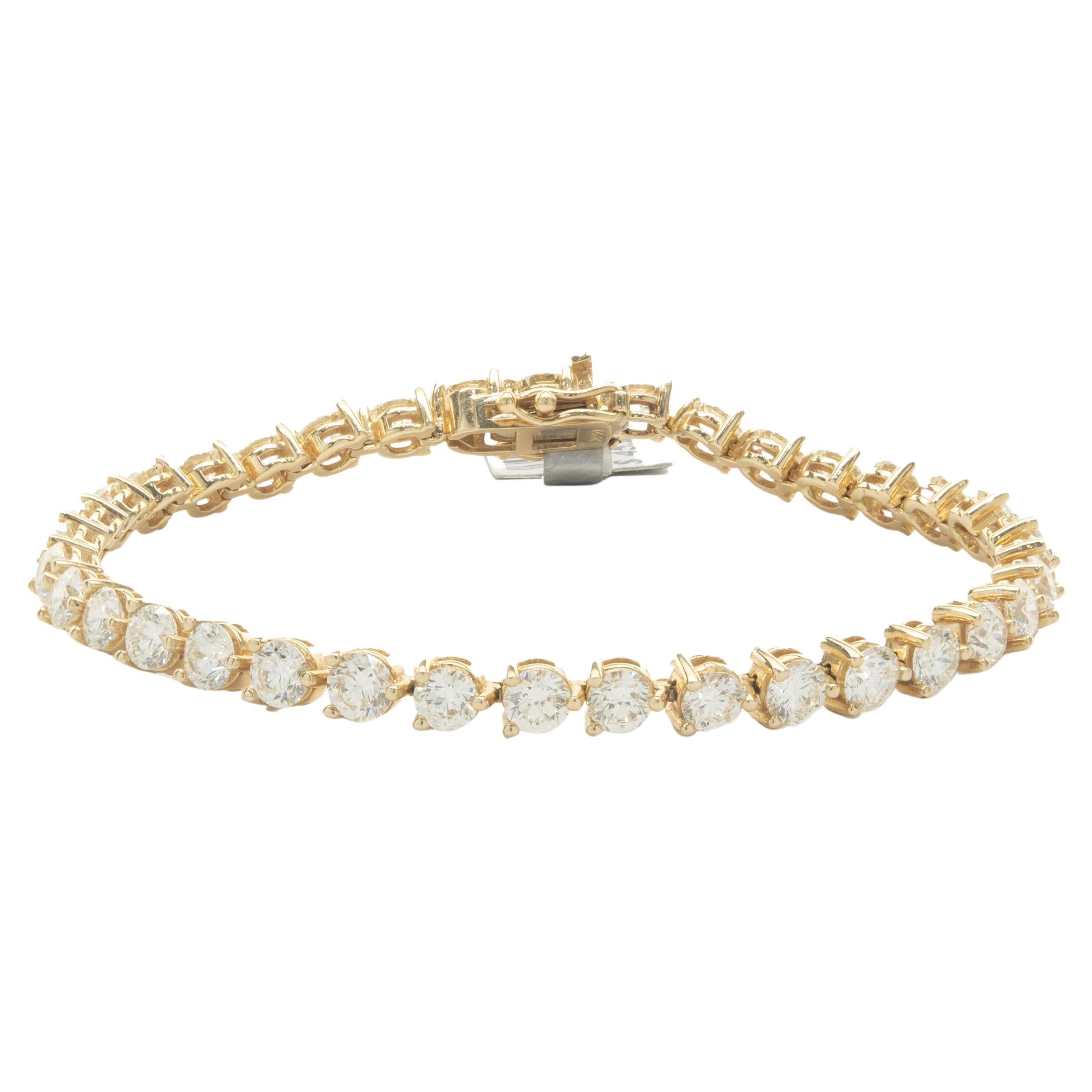 14 Karat Yellow Gold Diamond Tennis Bracelet For Sale at 1stDibs