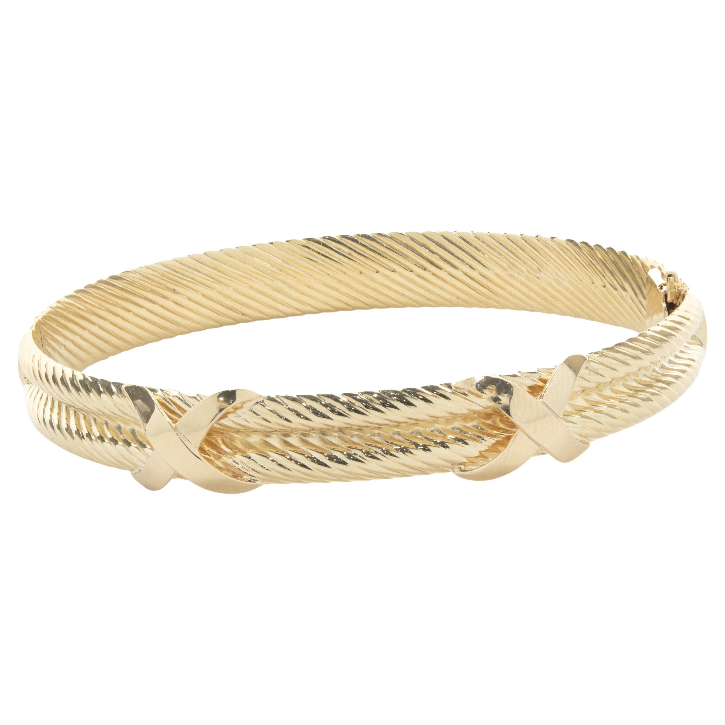 Pair of 18 Karat Gold Cable Twist Bangles For Sale at 1stDibs