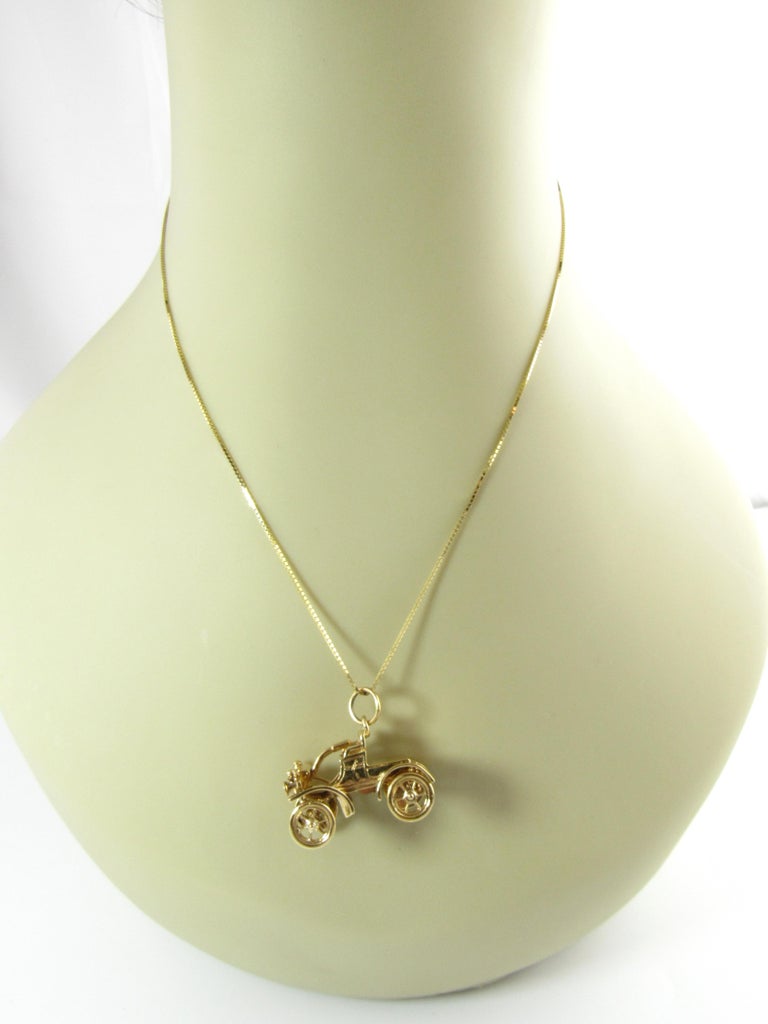 14 Karat Yellow Gold Electric Motor Car Charm For Sale at 1stDibs