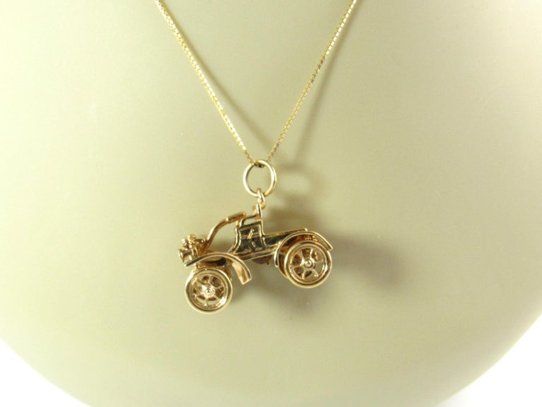 14 Karat Yellow Gold Electric Motor Car Charm For Sale at 1stDibs