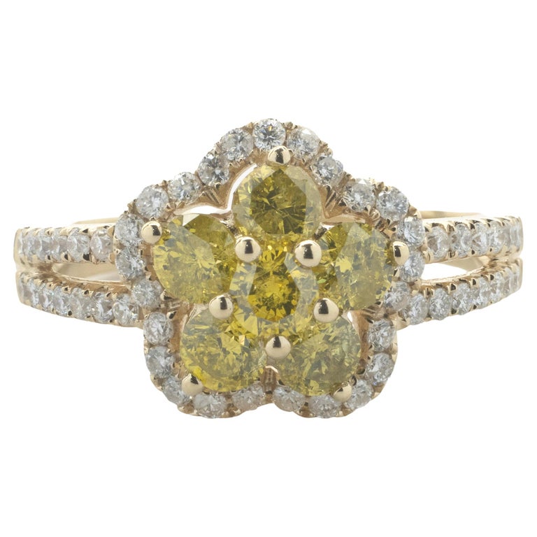 14 Karat Yellow Gold Fancy Yellow and White Diamond Flower Ring For ...