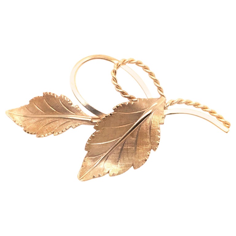 14 Karat Yellow Gold Freeform Leaf Brooch or Pin For Sale at 1stDibs