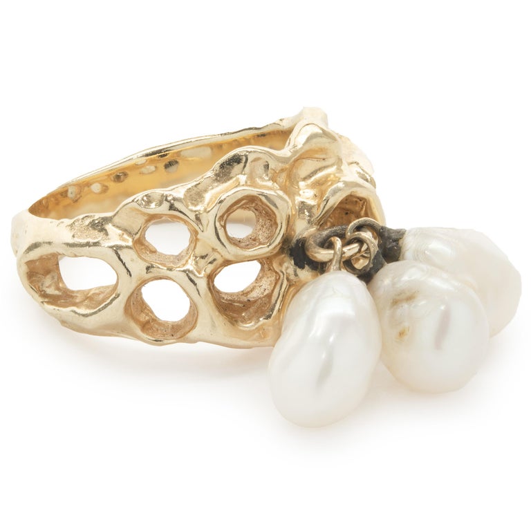 14 Karat Yellow Gold Freeform Nugget Pearl Shake Ring For Sale at 1stDibs