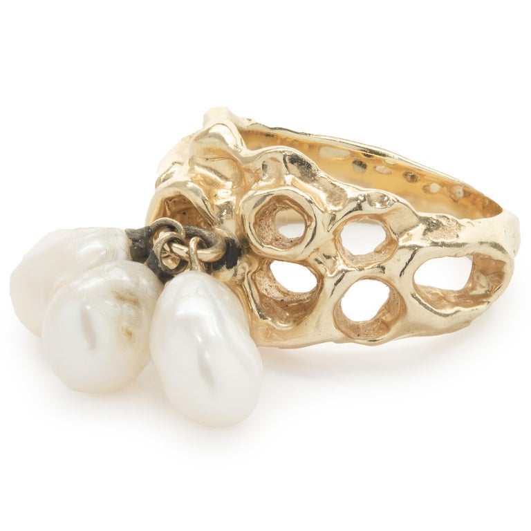 14 Karat Yellow Gold Freeform Nugget Pearl Shake Ring For Sale at 1stDibs