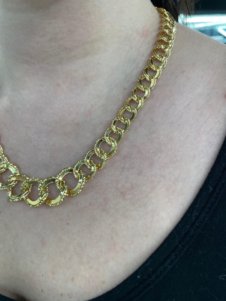 14 Karat Yellow Gold Graduated Link Necklace 13.6 Grams For Sale at 1stDibs