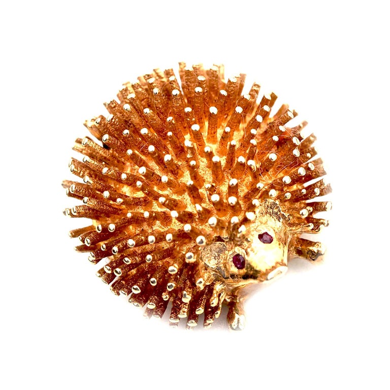 14 Karat Yellow Gold Hedgehog Pin at 1stDibs