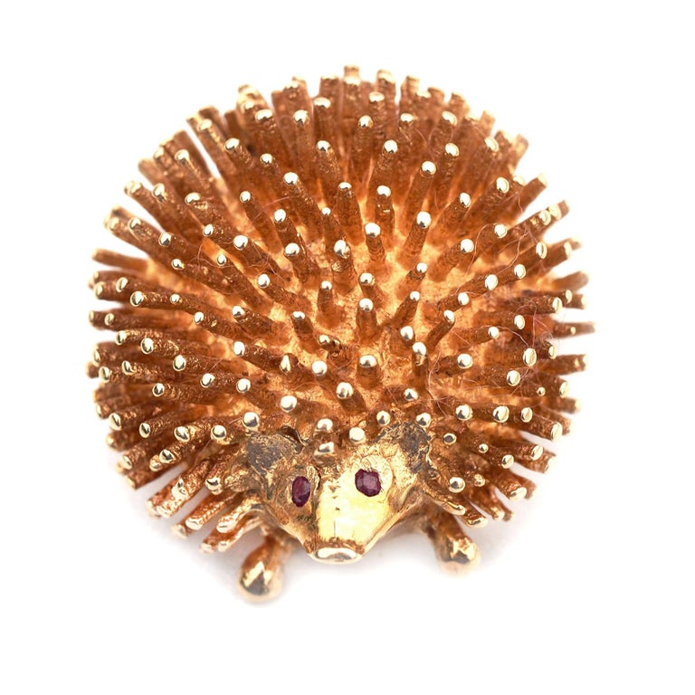 14 Karat Yellow Gold Hedgehog Pin at 1stDibs