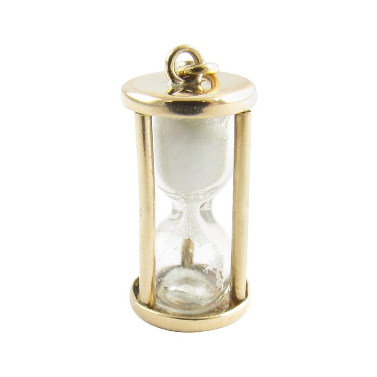 14 Karat Yellow Gold Hourglass Charm at 1stDibs