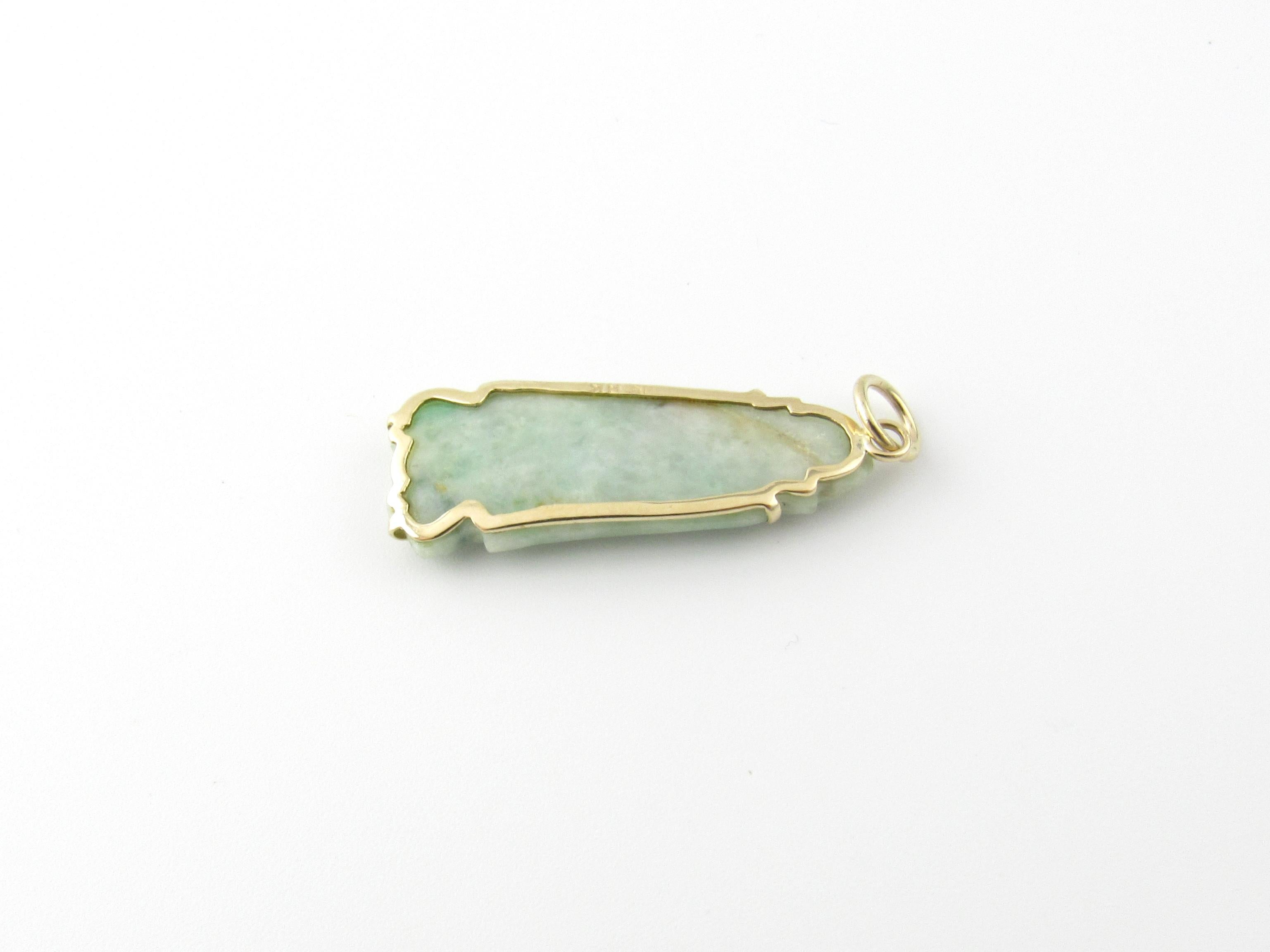 14 Karat Yellow Gold Jade Pendant at 1stDibs | jade lovel