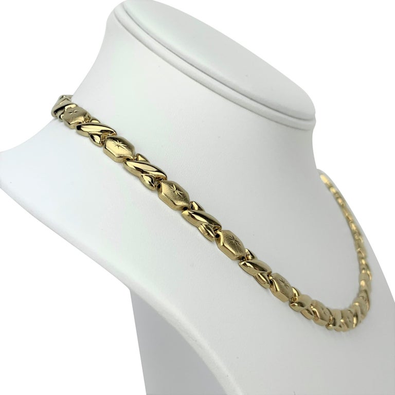 14 Karat Yellow Gold Ladies Hugs And Kisses Xo Link Necklace For Sale